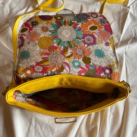 Miche | Bags | Miche Cori Hip Crossbody Bag In Mustard Yellow With Tan ...